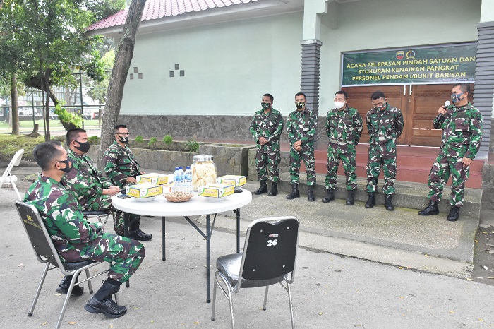 Kapendam I Bb Lepas Prajurit Pindah Satuan Serta Gelar Syukuran